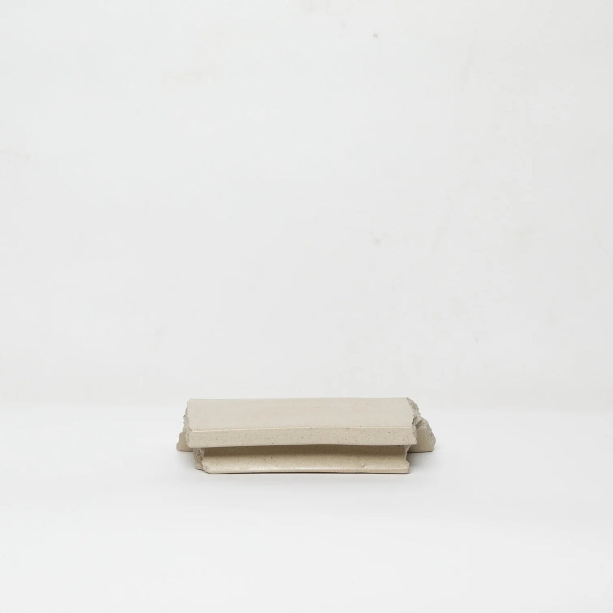 Circular Ceramics Flat Sushi Serving Tray / smal | made from construct ...